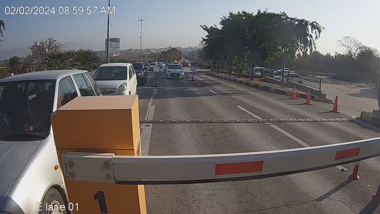 Gate1 Camera Data - Roboflow Universe