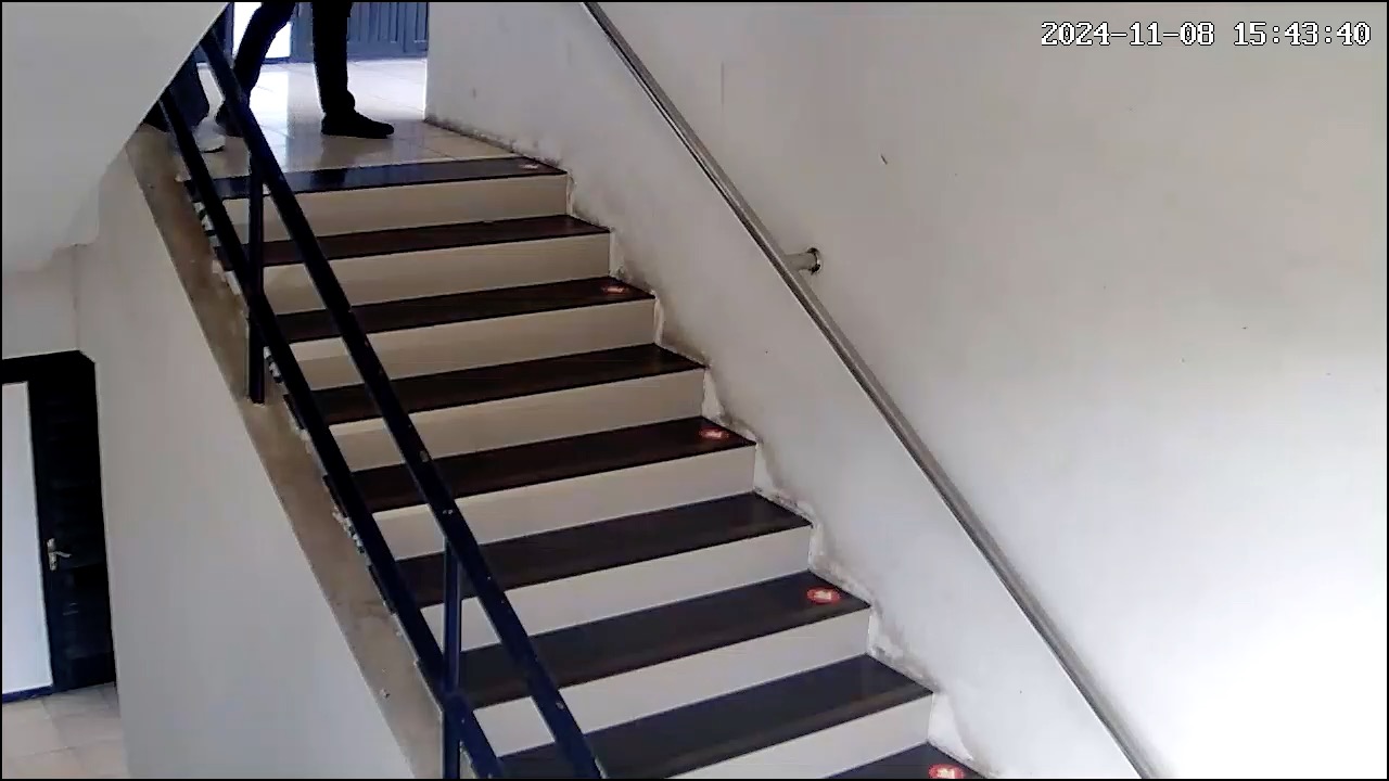 Fall in Stair Object Detection Dataset and Pre-Trained Model by Ahmad Dzulfikar Ubaidillah