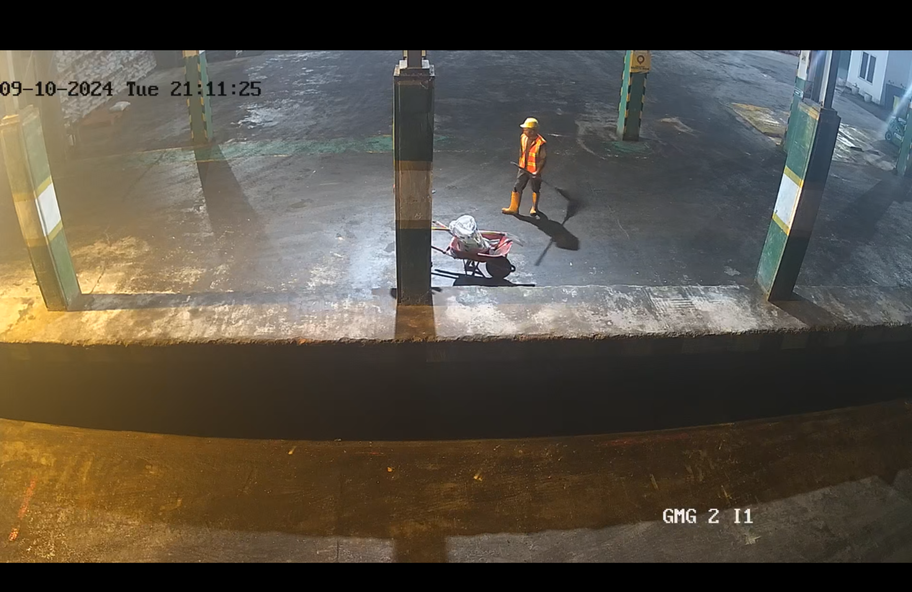 Personal Protective Equipment Object Detection Model by Energeek WMS