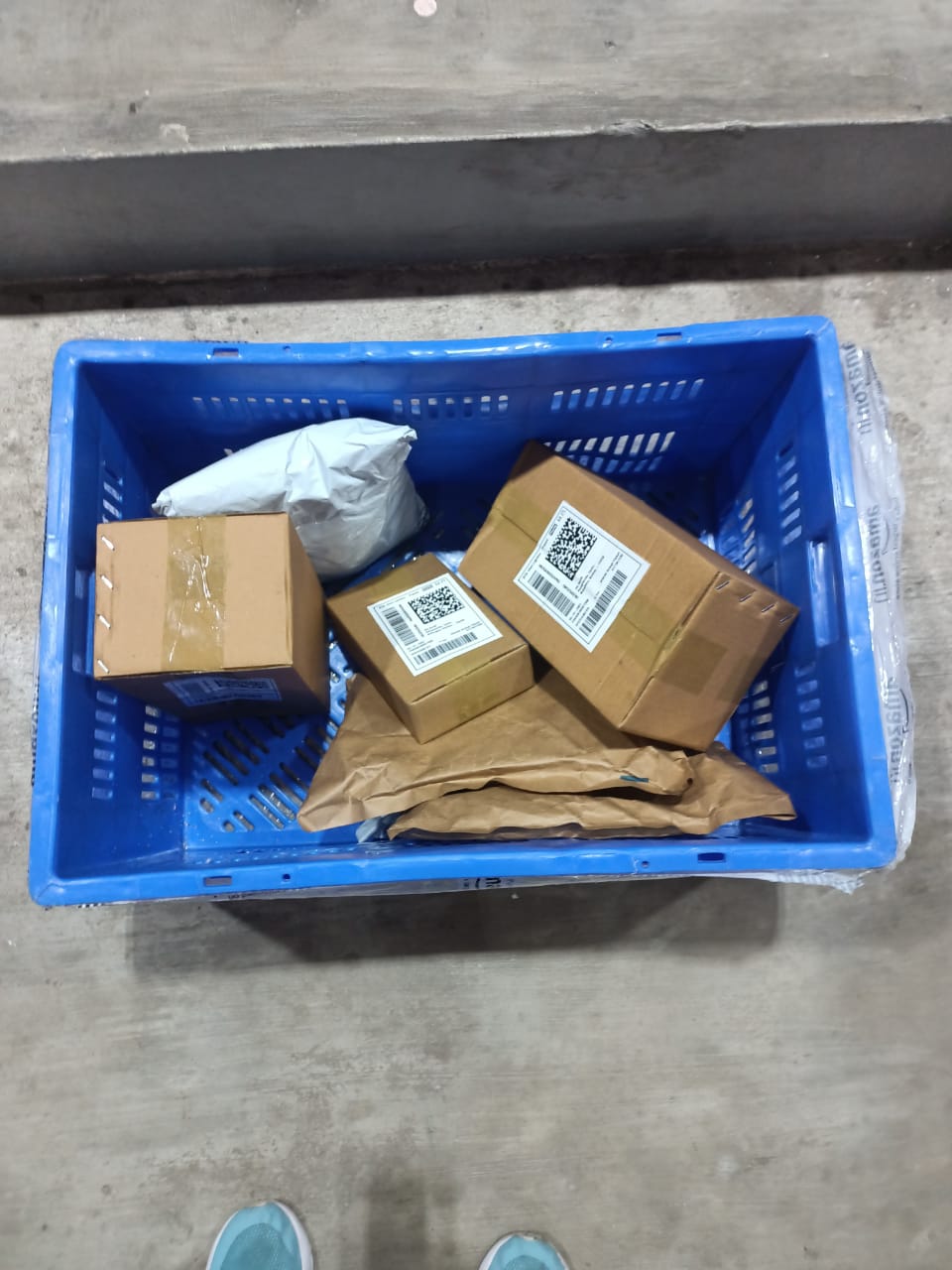 Boxes-Faces Instance Segmentation Model by MARS