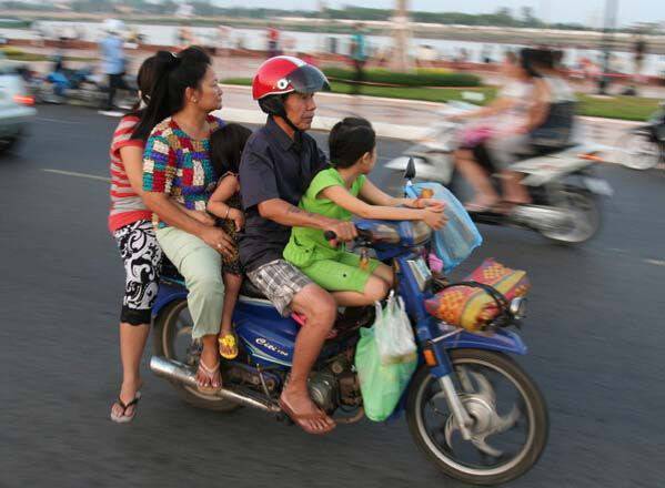 Motor-cycle-helmet-detector Object Detection Dataset and Pre-Trained ...