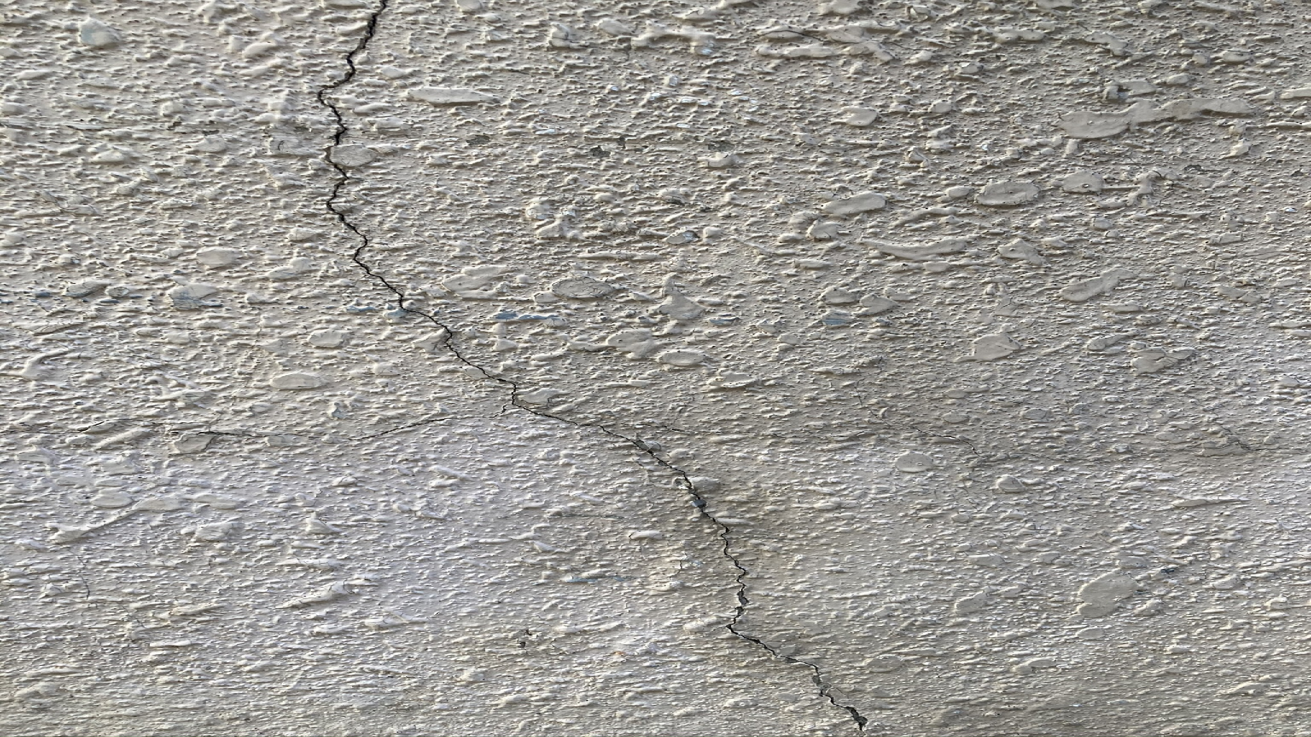 Crack Robo Instance Segmentation Dataset By Unbdti