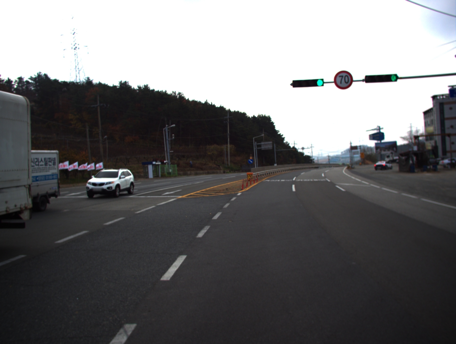 traffic signal detection Object Detection Model by dongbummi
