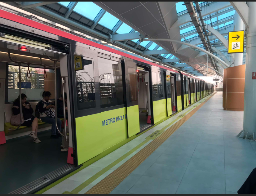 Train and safety line Instance Segmentation Model by Train