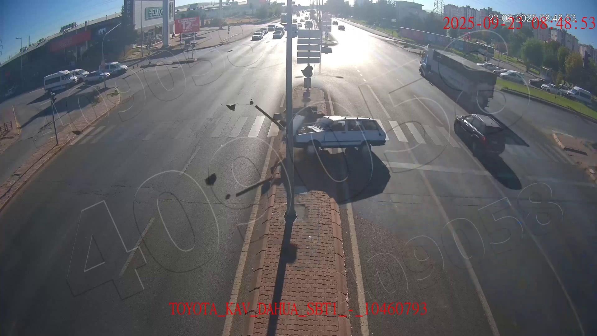 Traffic Accident Detection_v2 Object Detection Dataset by DSAI Projects
