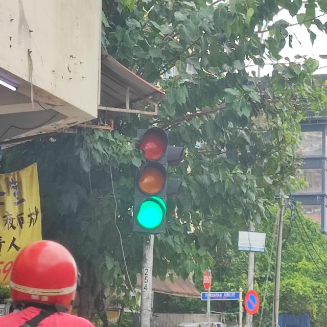 Deteksi Lampu Merah Object Detection Dataset By Fire Detection