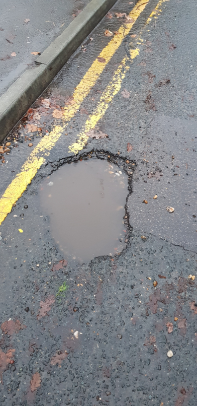 pothole Object Detection Dataset (v1, 2023-10-04 11:12pm) by rb