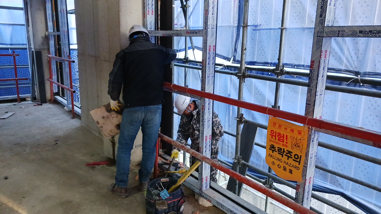 yolo_safety helmet Object Detection Dataset by project-6yd6o