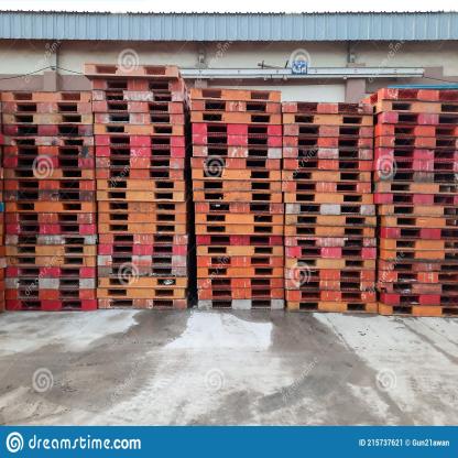 Pallets Object Detection Model by bhargav suryawanshi