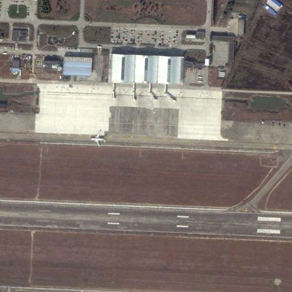 airplane Object Detection Dataset and Pre-Trained Model by charleswang