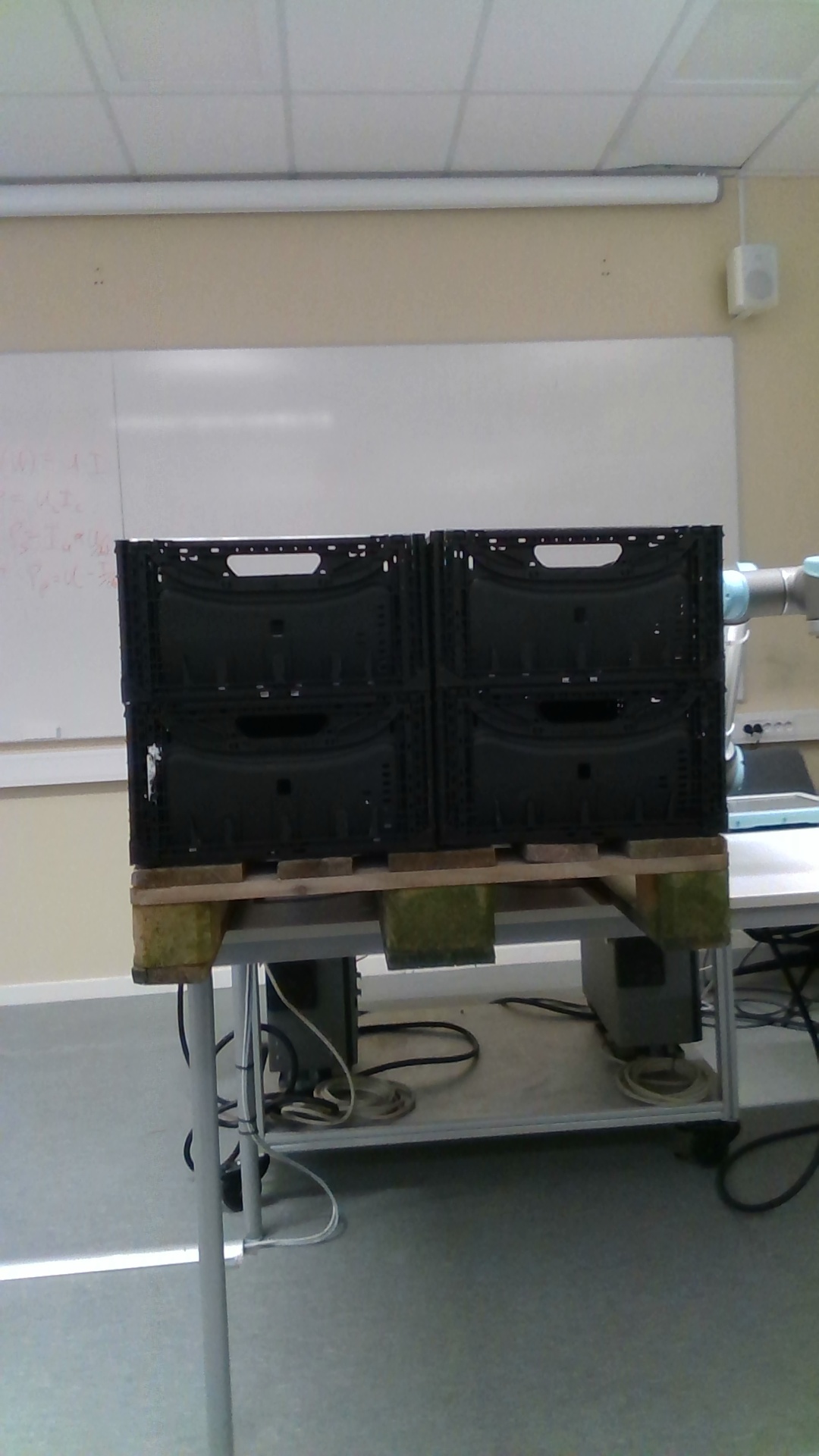 IFCO Crate Instance Segmentation Dataset by Peter Lings