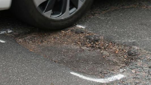 Pothole Detector Object Detection Dataset by yolonas