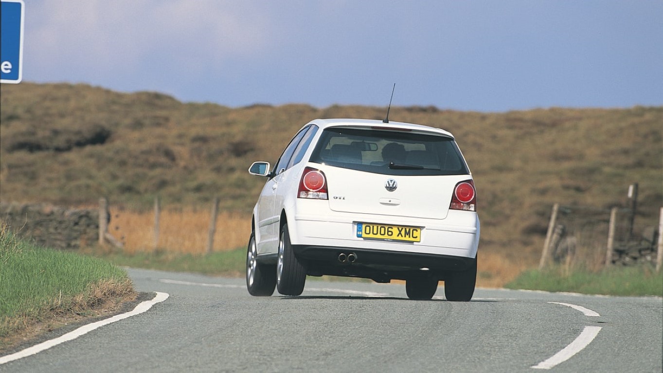 car_number_plate 2 Instance Segmentation Model by numberplate