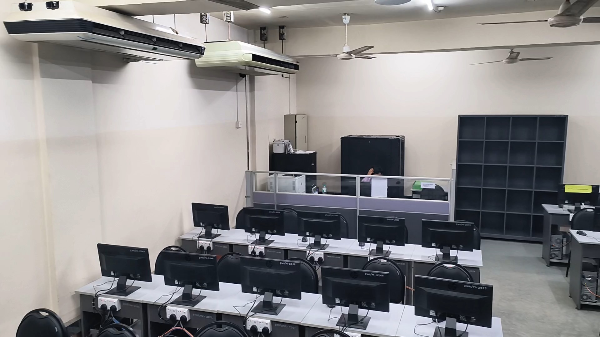 Robot (robot-gfadi) - Roboflow Universe