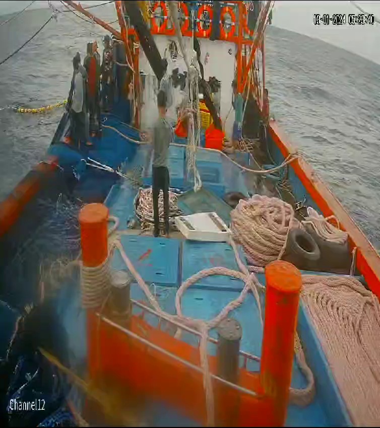 Human With Safety Helmet Detection With Yolov8 Roboflow Universe