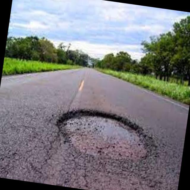 potholes Instance Segmentation Model by main