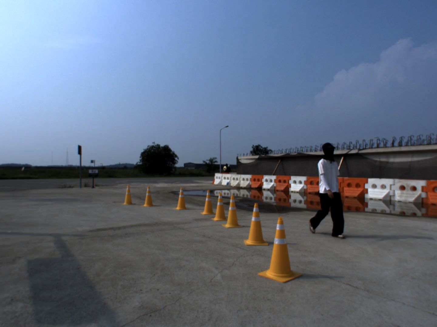 traffc_cone_uv Object Detection Dataset by project-pfkzk