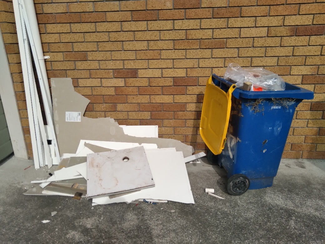 Overflowing-trash-final Object Detection Dataset by AEroboflowworkspace