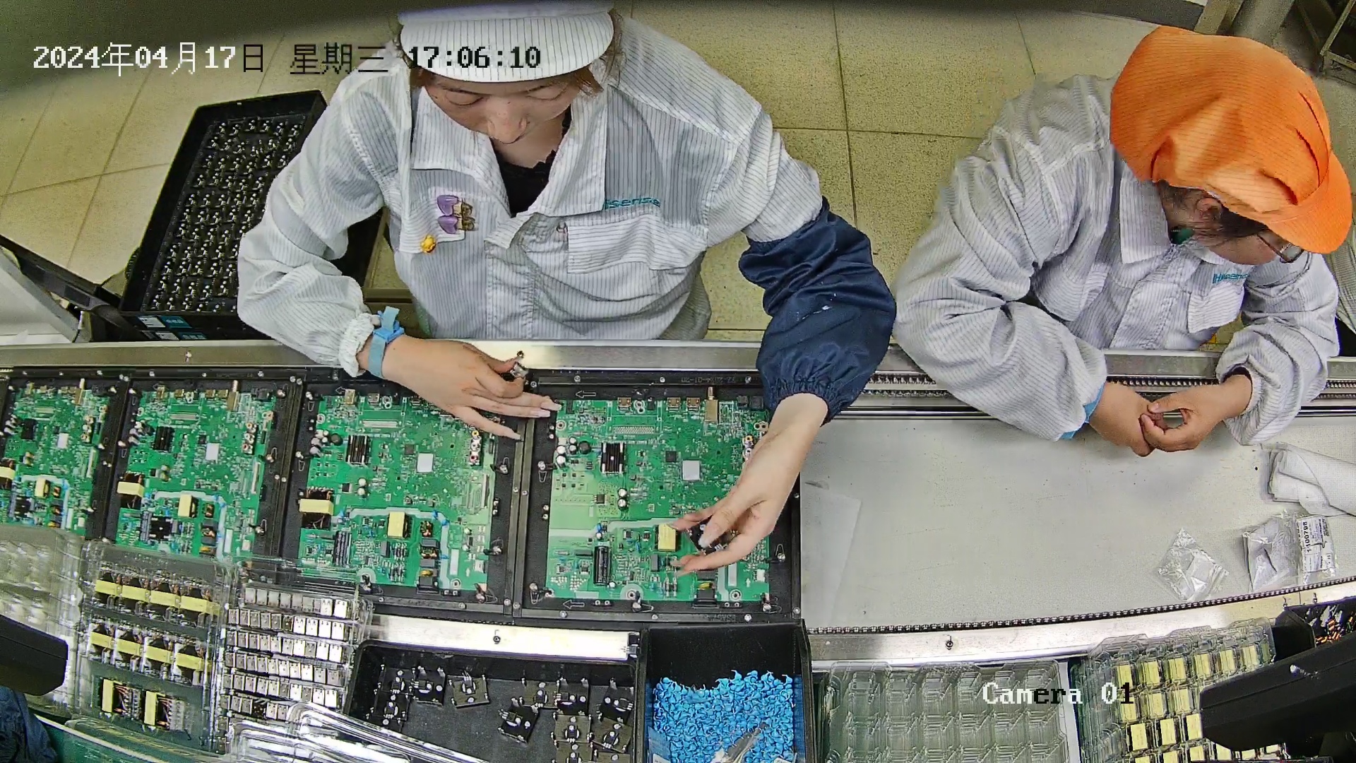 321PCB (321pcb-04z2w) - Roboflow Universe