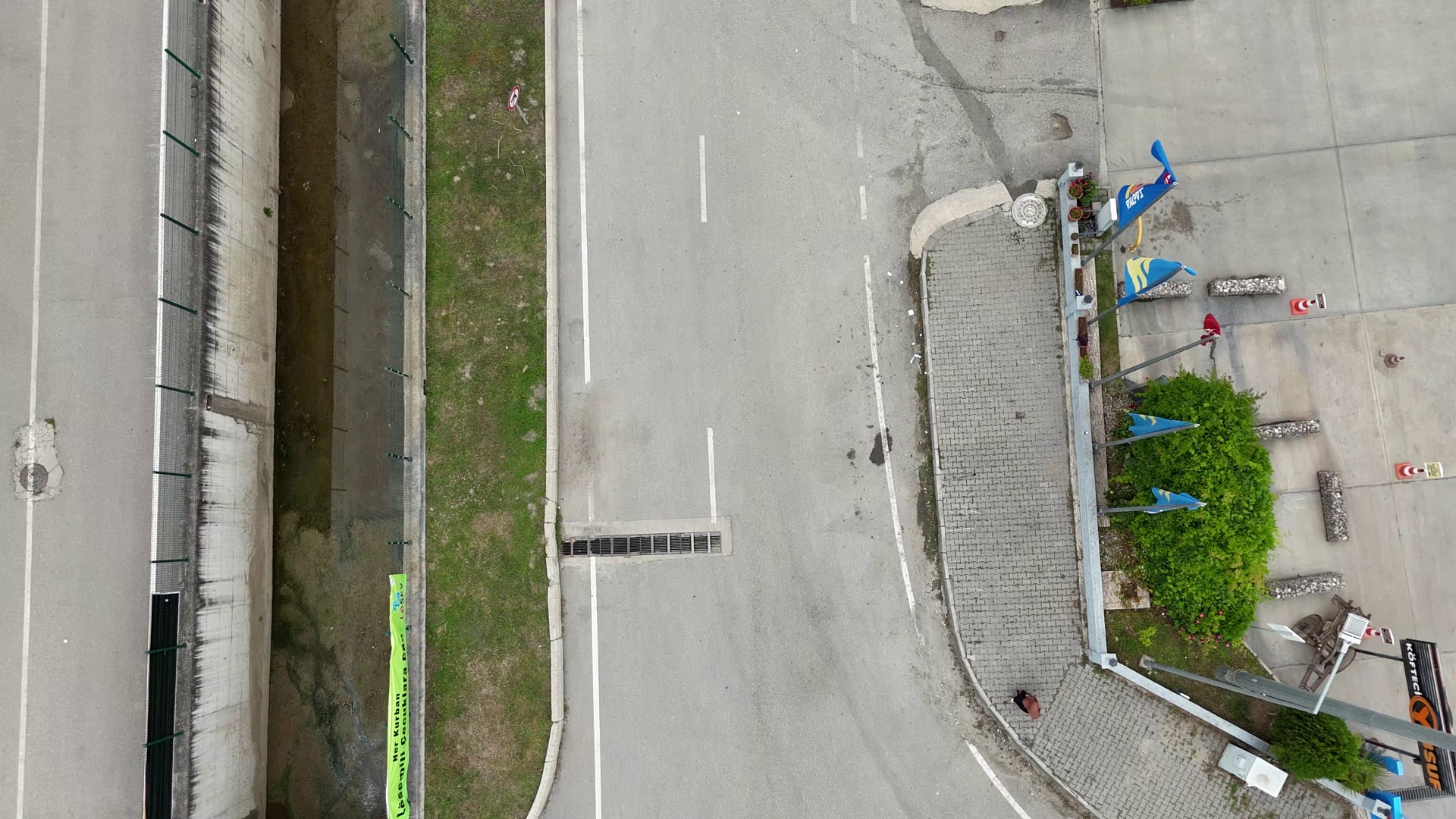 Damage Detection (patch,manhole) Object Detection Dataset by okul