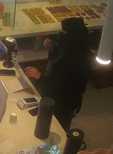 apron_detection_dataset Object Detection Dataset by Aprondetectiondataset