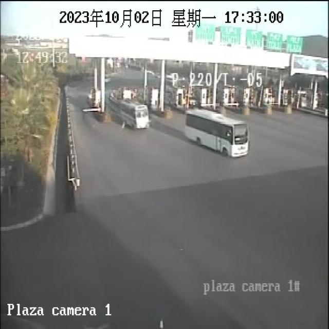 Object detection with yolov8 Classification Model by real time vehicle ...