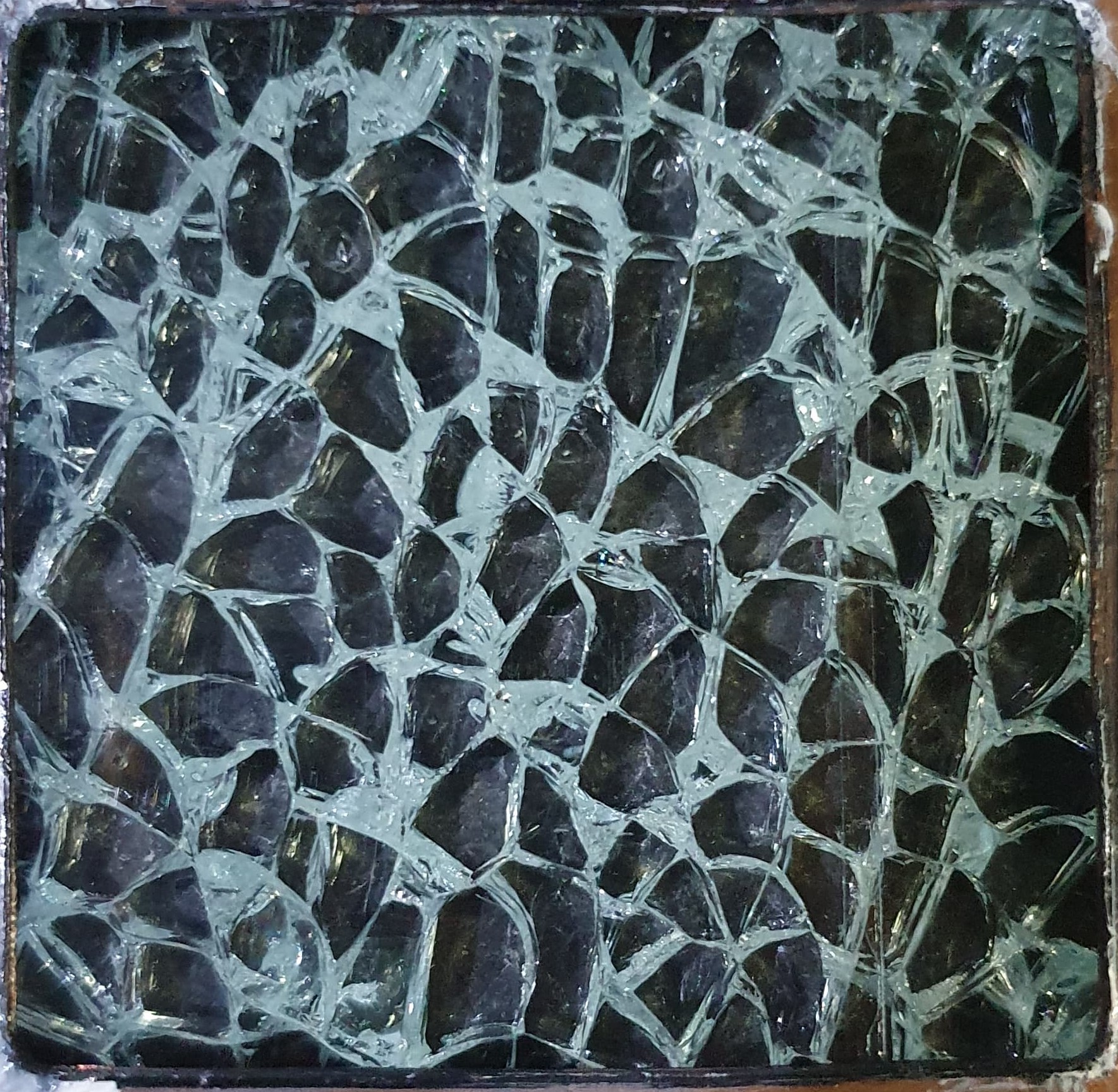 Glass Fragment Detection Instance Segmentation Model by Pendeteksian Fragmen Kaca