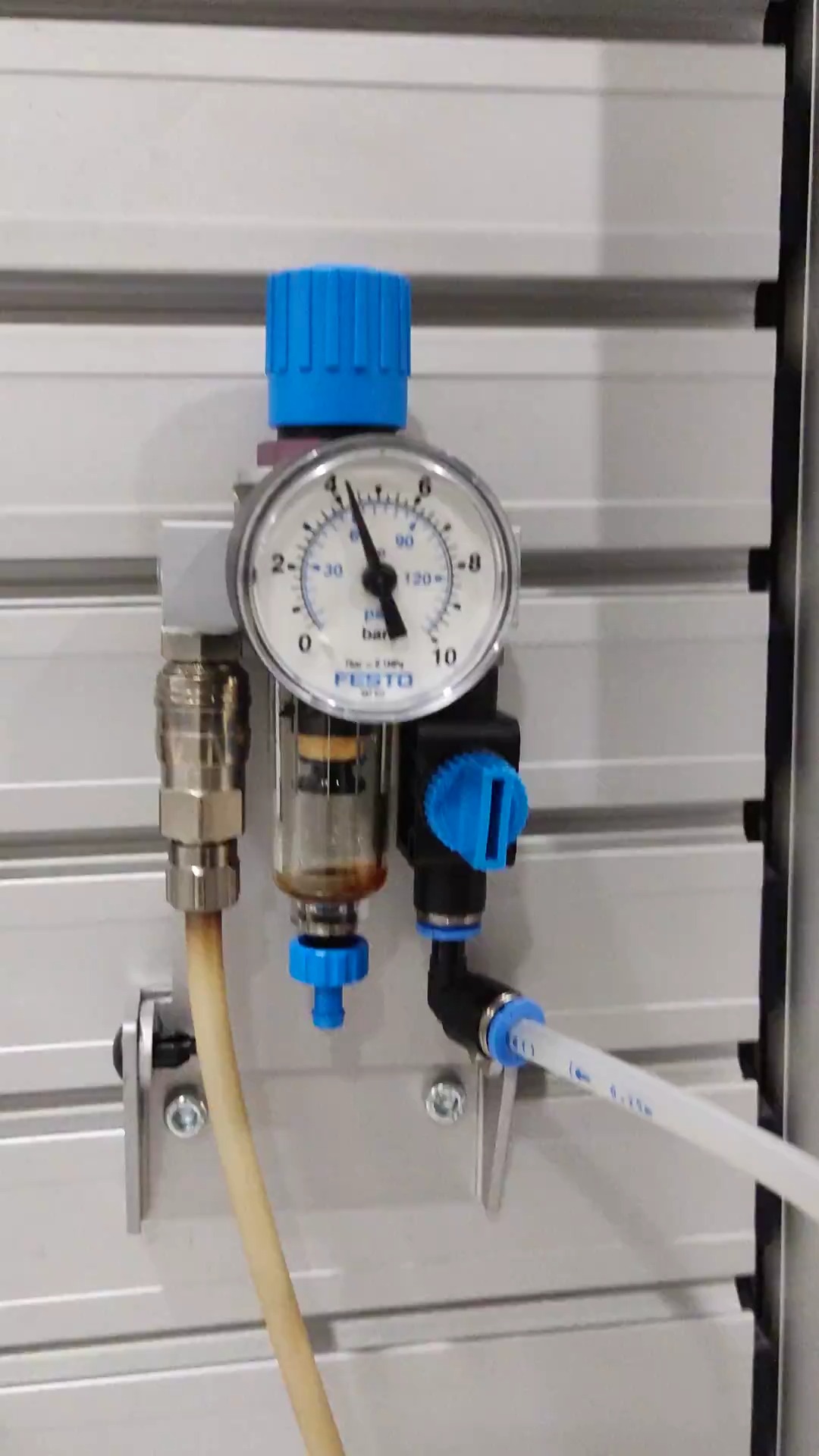 Pressure Gauge 2 Object Detection Dataset by EGH455