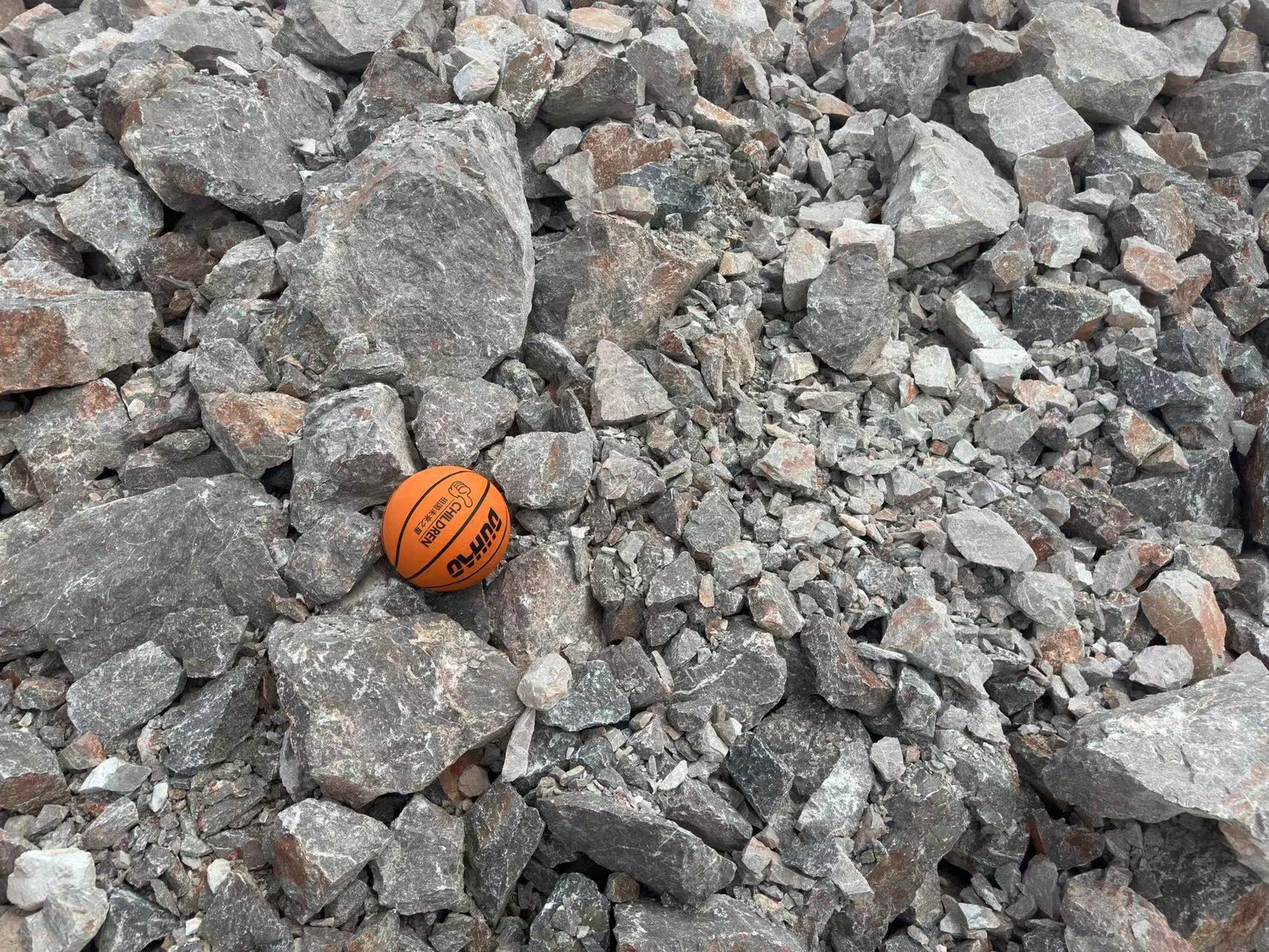 stone Instance Segmentation Dataset and Pre-Trained Model by zaid1