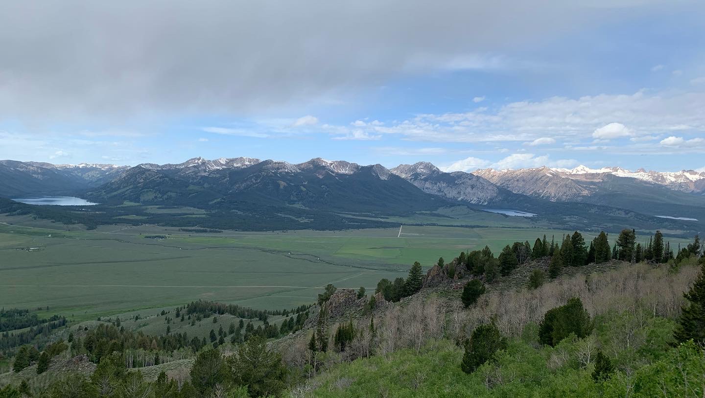 Mountains Object Detection Dataset and Pre-Trained Model by BK