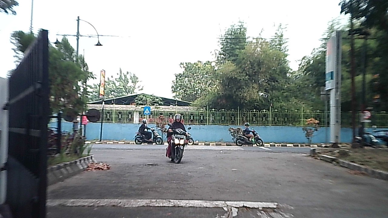 Deteksi Helm Motor Object Detection Dataset and Pre-Trained Model by ...