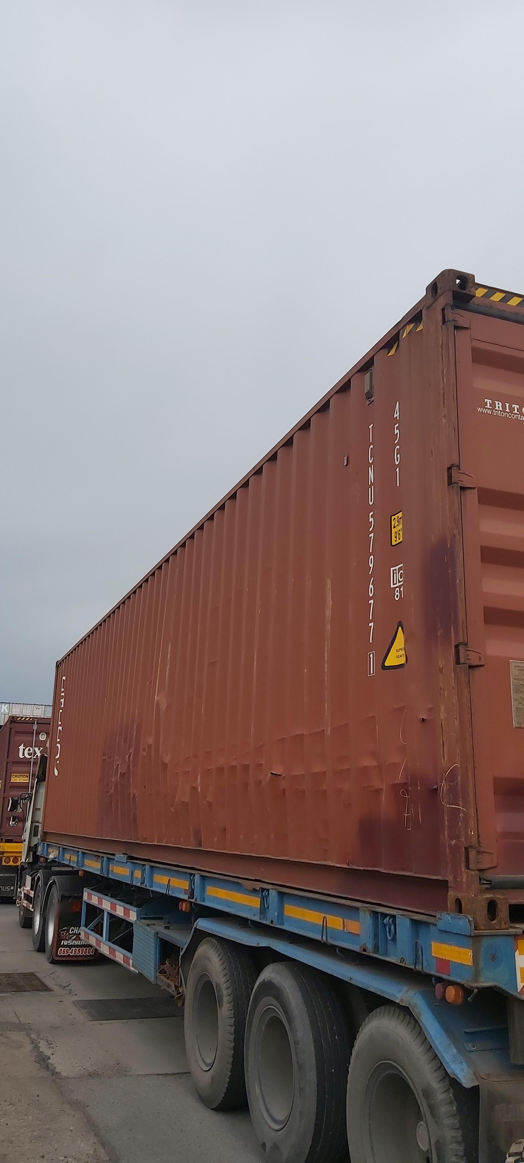 Latest Container Dataset with dent Object Detection Model by runasari