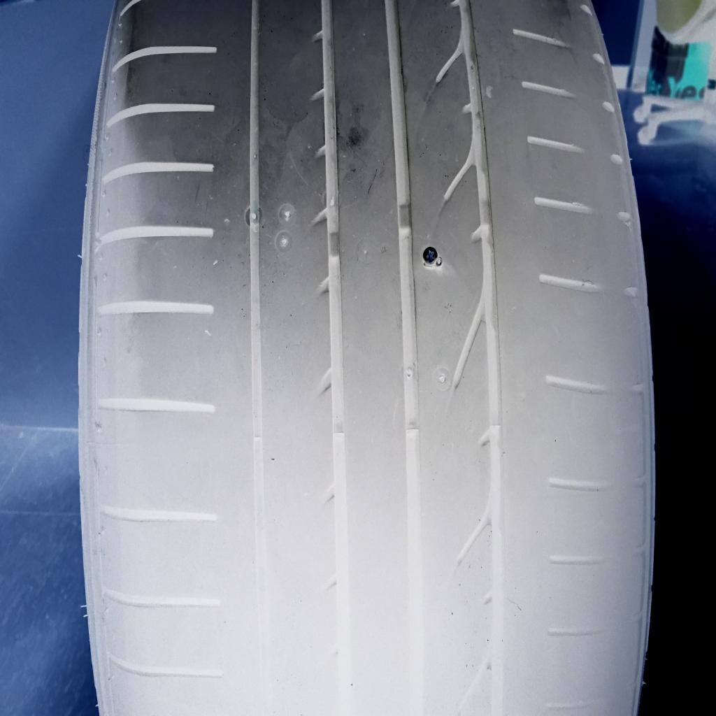 Types of tire Object Detection Model by Techno Hackathon