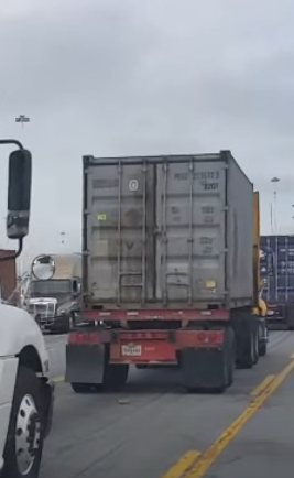 containers_ampliado Object Detection Dataset by vultur