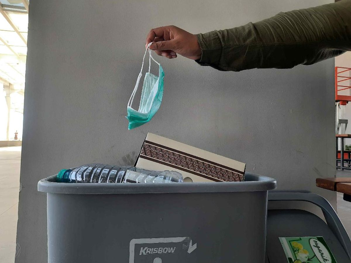ECOSORT TRASHBINS Classification Dataset by DatasetMain