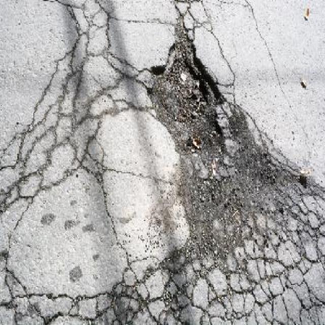 pothole Object Detection Dataset and Pre-Trained Model by parkbh