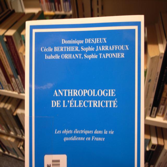 Book Trainer Object Detection Dataset by YoloMoment