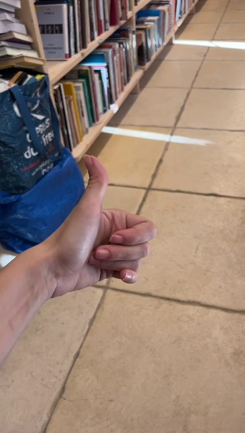 fingers Object Detection Dataset and Pre-Trained Model by Image caption