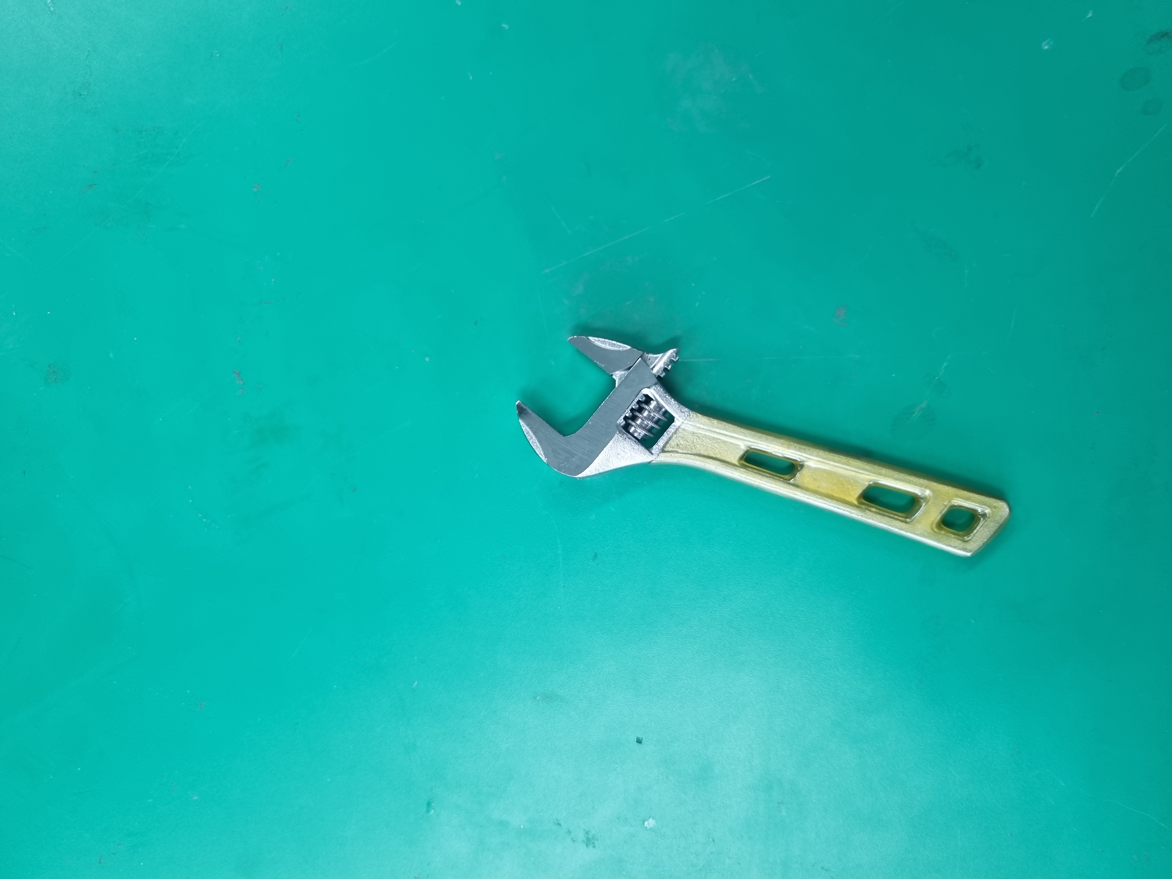 adjustable wrench Object Detection Model by yookyoung