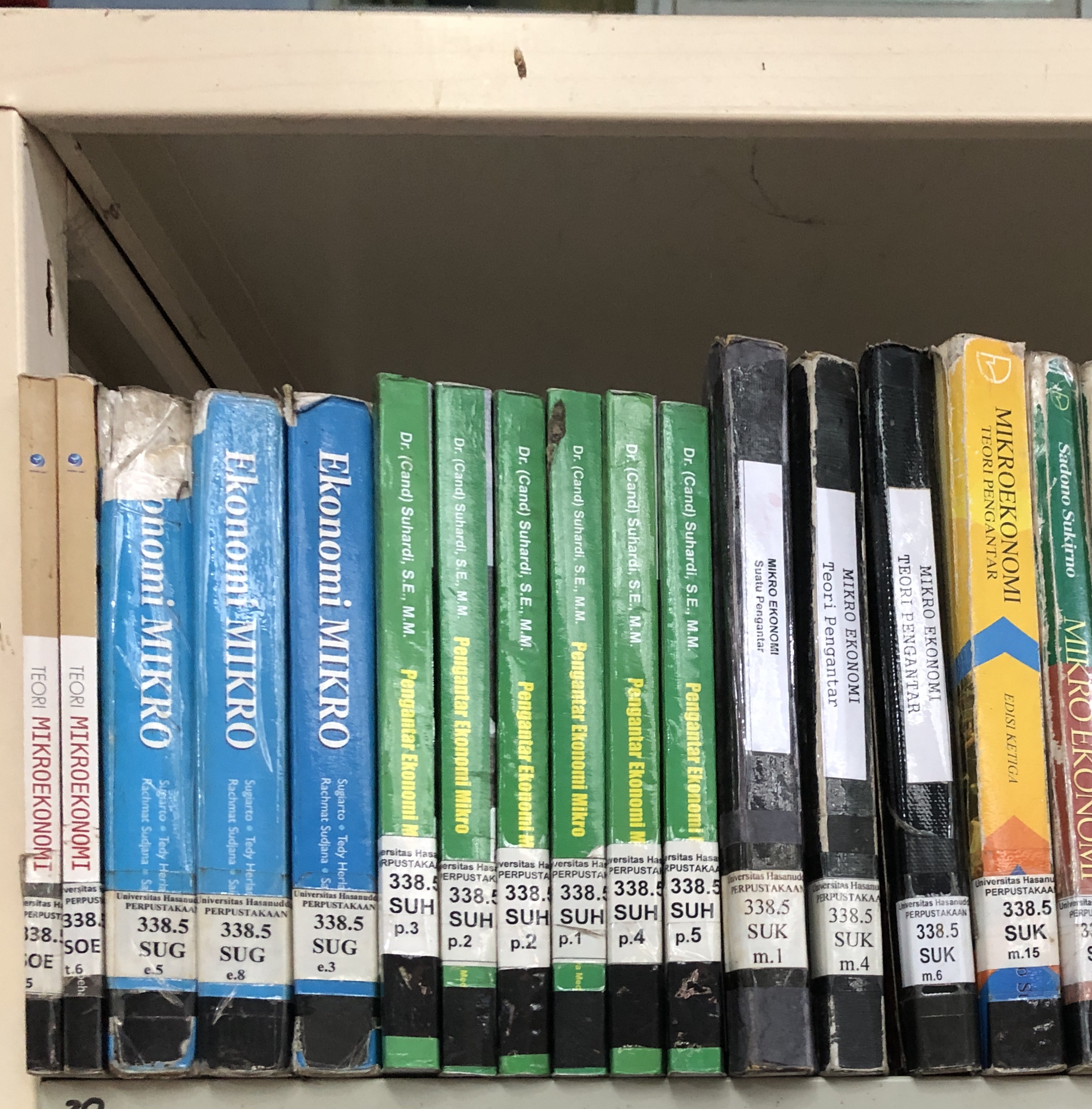 detect spine book Object Detection Dataset by Unhas