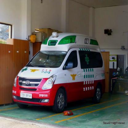 Ambulance Detection Object Detection Dataset by Autobill