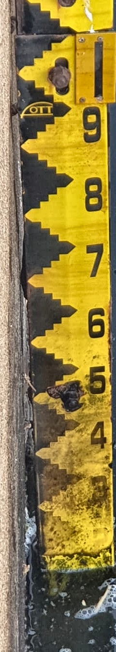 river gauge monitoring - Roboflow Universe