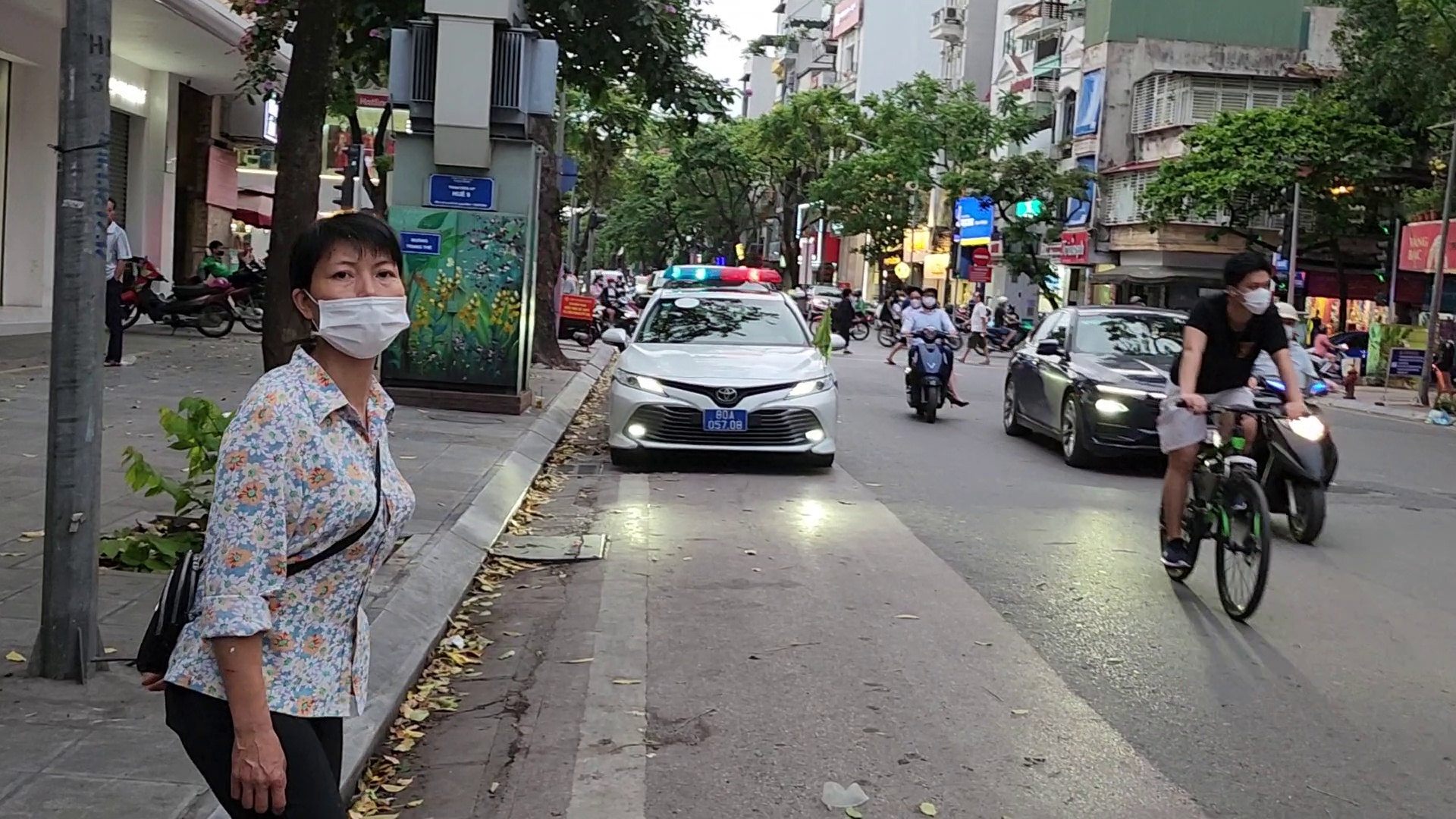 Emergency vehicles Object Detection Dataset and Pre-Trained Model by Vehicles