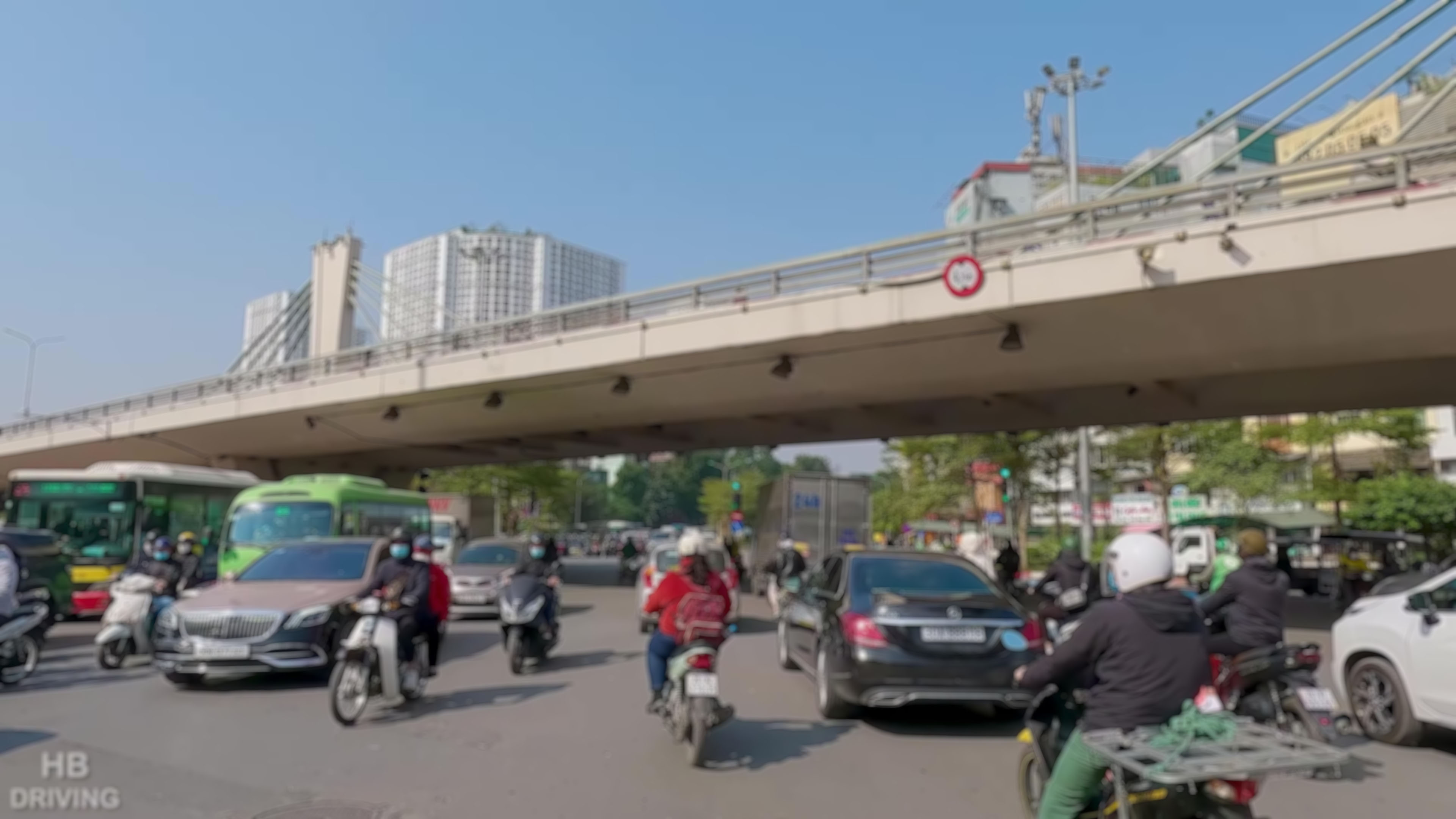 DS103: Lens Blur Object Detection Dataset by DS103