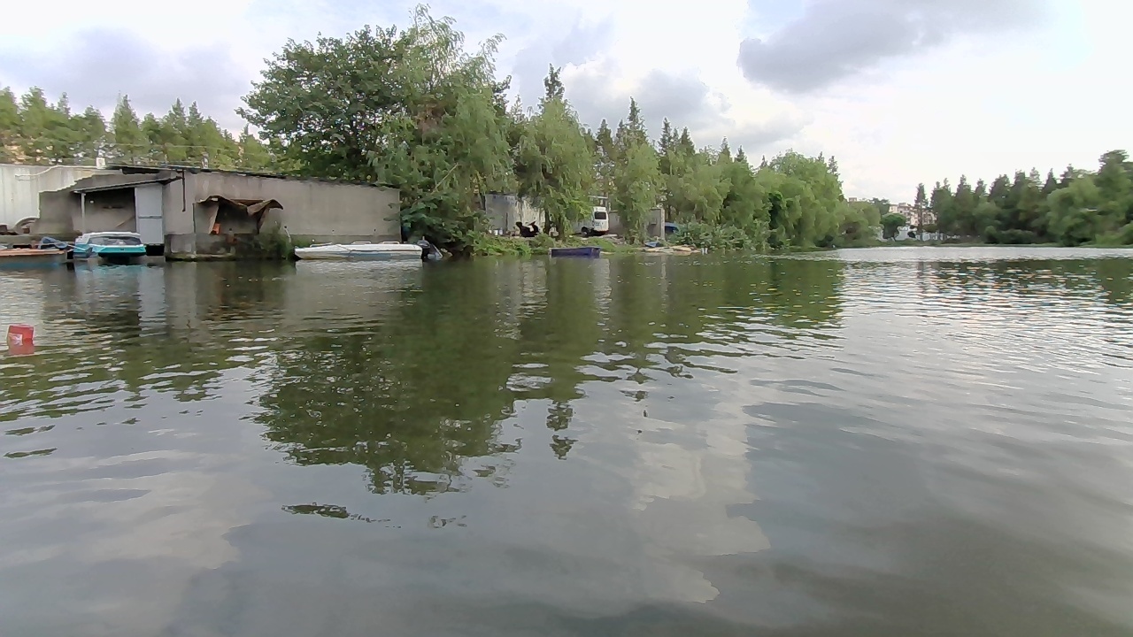 Plastic on Water Object Detection Dataset and Pre-Trained Model by Thesis