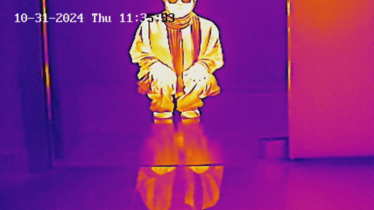 Indoor Reflection Detection Object Detection Dataset (v1, 2025-04-10 12:56pm) by Bitirme II