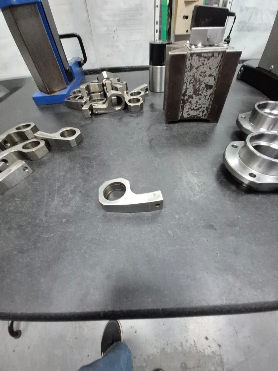 tools Instance Segmentation Dataset by sequelstring