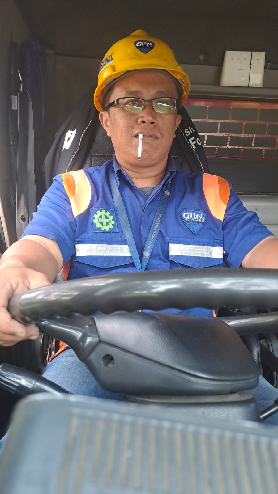 Deteksi Driver Ngantuk-Rokok-HP-Menguap Object Detection Dataset by ...