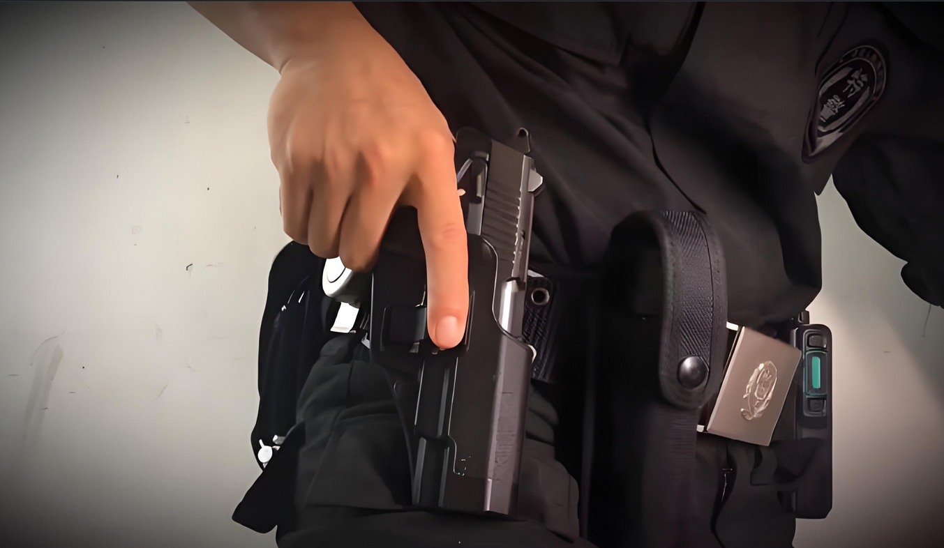 weapon detection Object Detection Dataset and Pre-Trained Model by 34242