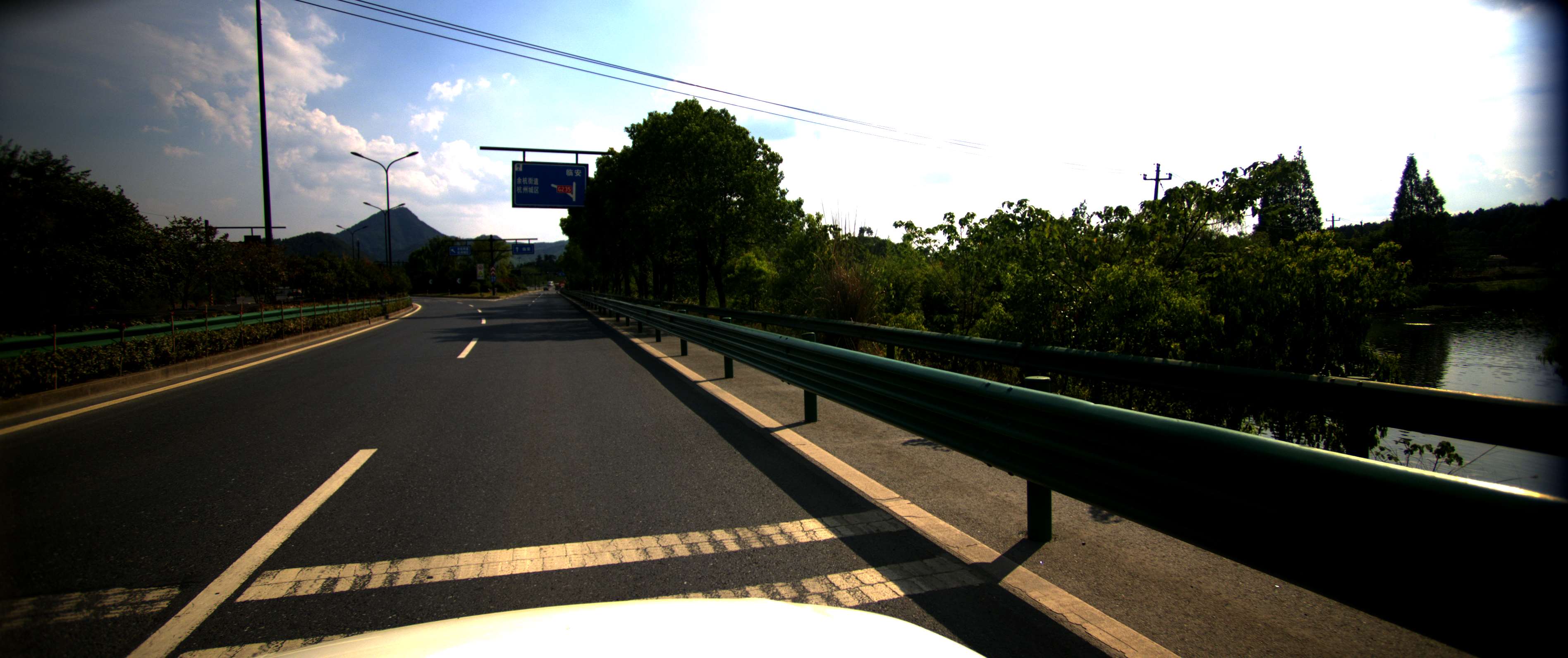 Traffic Sign Tracking Object Detection Dataset by road environment